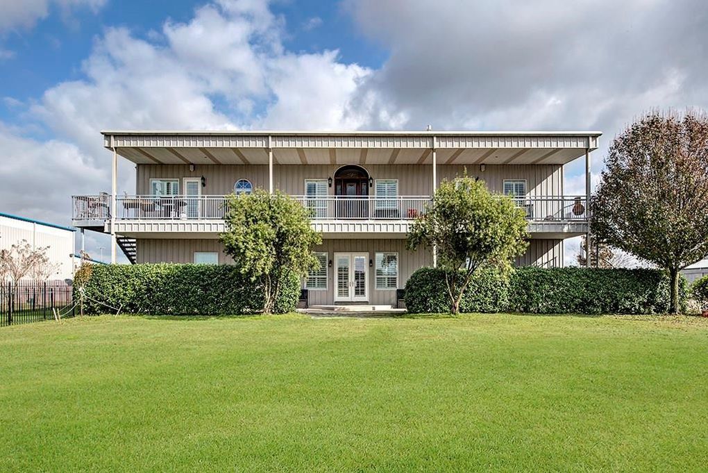 Pilot's Paradise! Fly Away in This $3.5M Hangar Home Near Houston