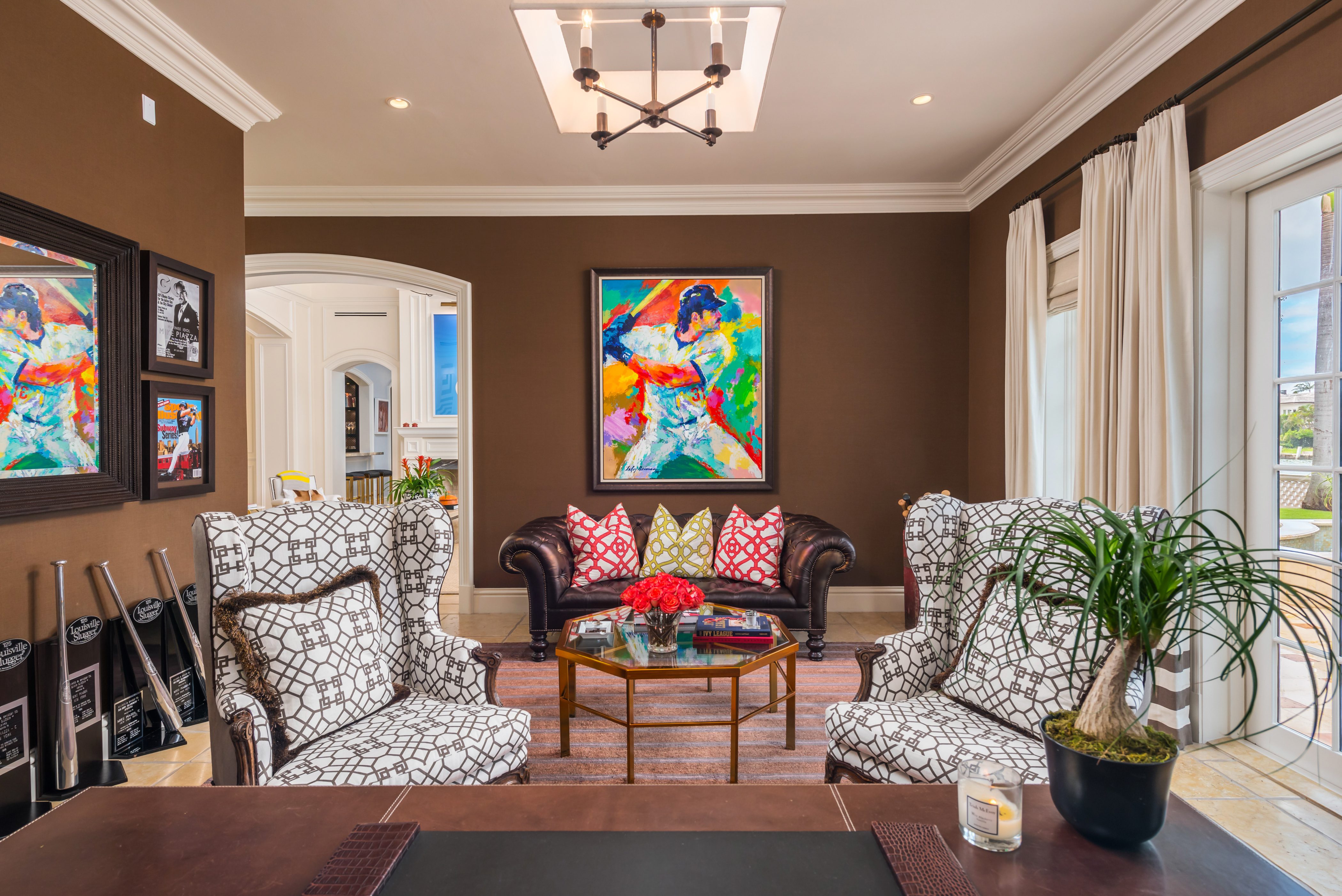 Hall of Famer Mike Piazza Cuts Price on Miami Mansion