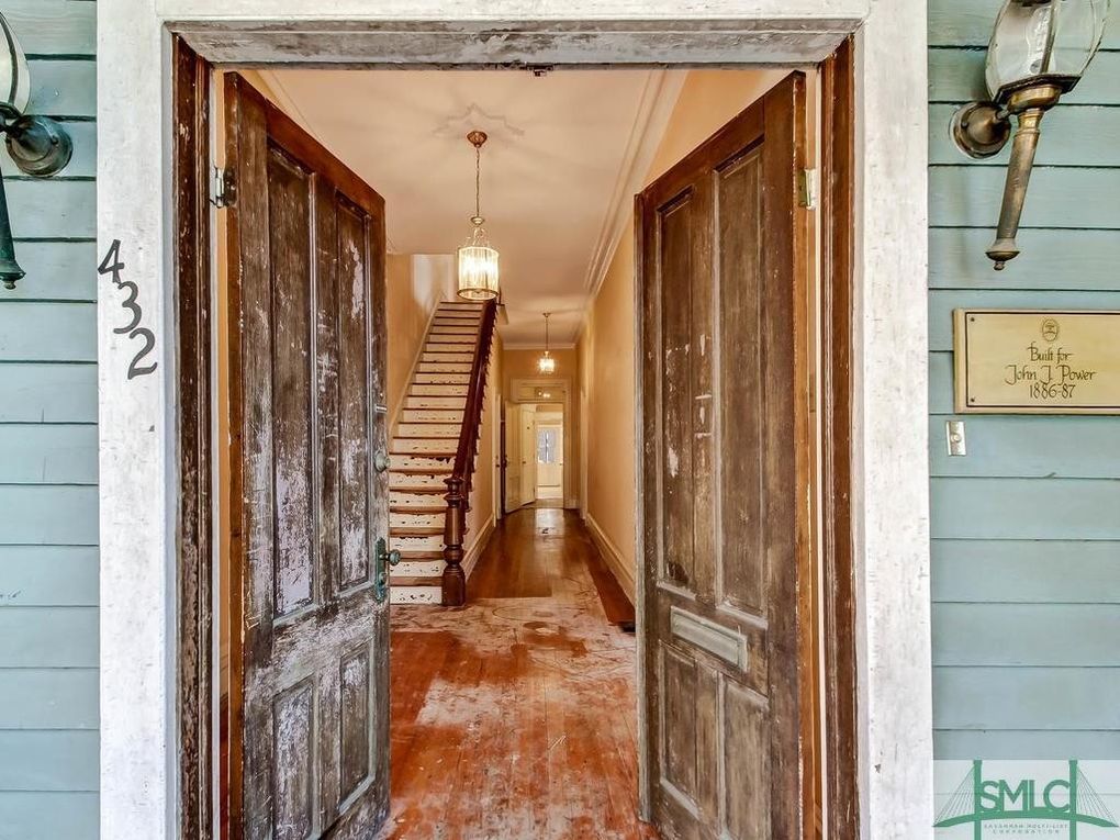 Lessons From Listing Photos: A Dreamy Southern Victorian From 1886