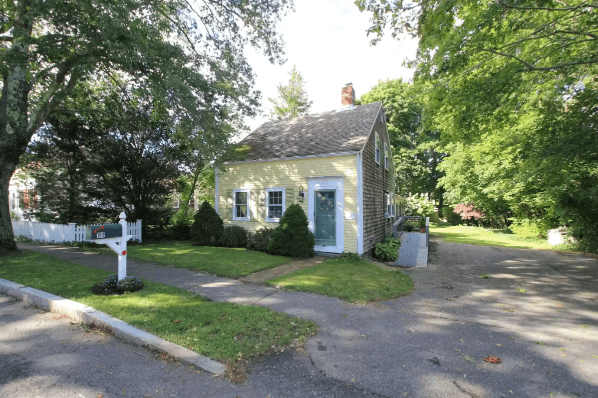 Built in 1720, Connecticut's Butternut Farm Is the Week's Oldest Listing