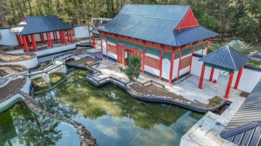 Enormous Estate Has Largest Private Chinese Garden in the Country