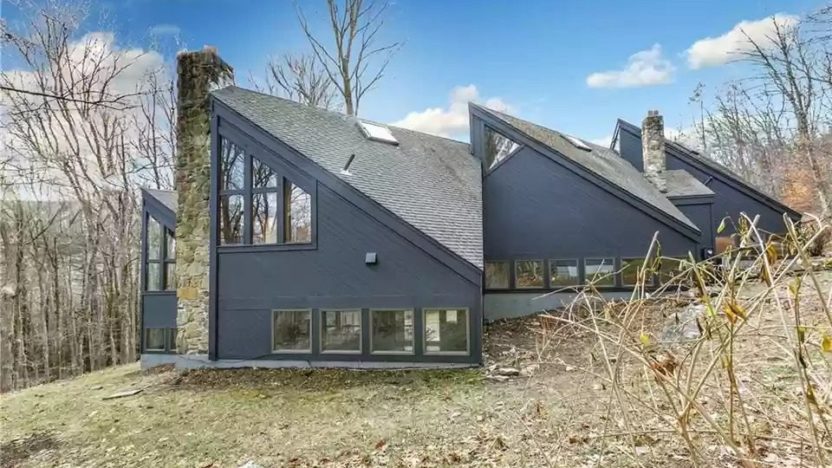 Sharply Angled Contemporary Home Truly Shines in Connecticut