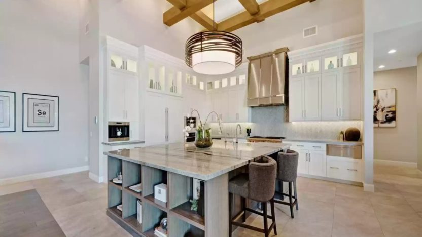 Los Angeles Dodgers Star Cody Bellinger Lists Arizona Home