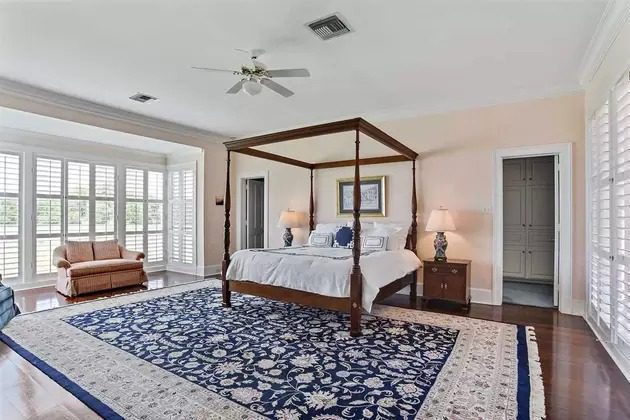 New LSU Coach Brian Kelly Buys a Baton Rouge Mansion