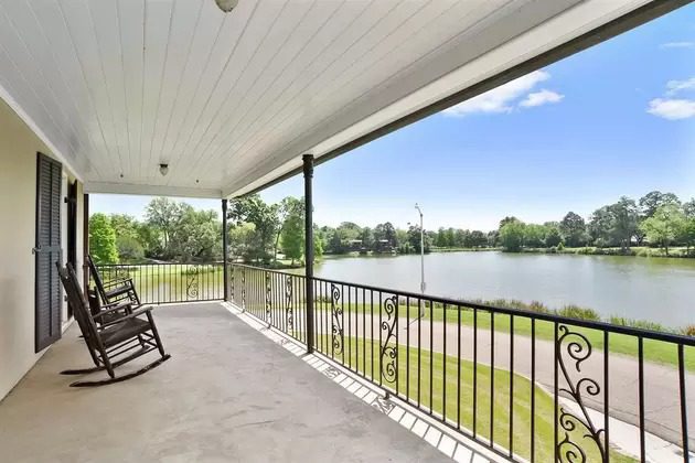 New LSU Coach Brian Kelly Buys a Baton Rouge Mansion