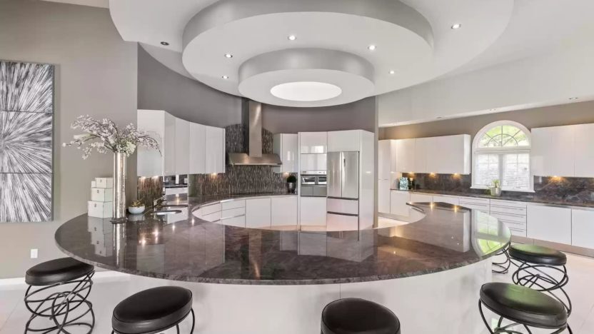 Soar Right In: Huge Fly-In Home Cleared for Takeoff in Florida