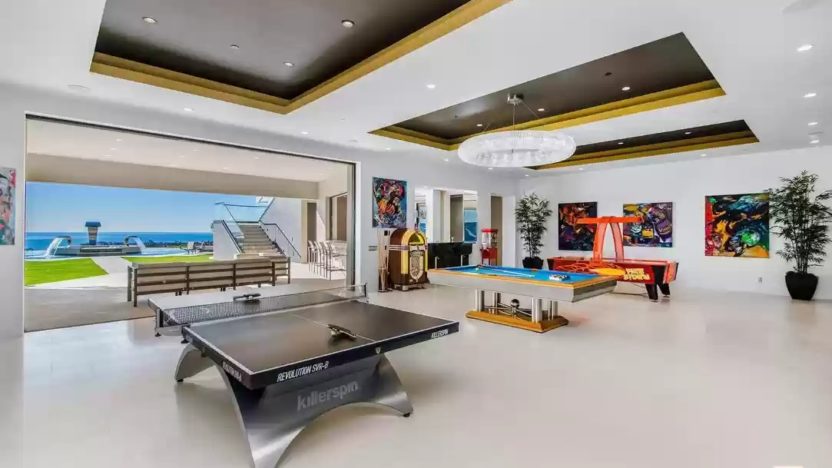 $50M Orange County Mansion Known as Ocean's 13 Is a SoCal Superstar